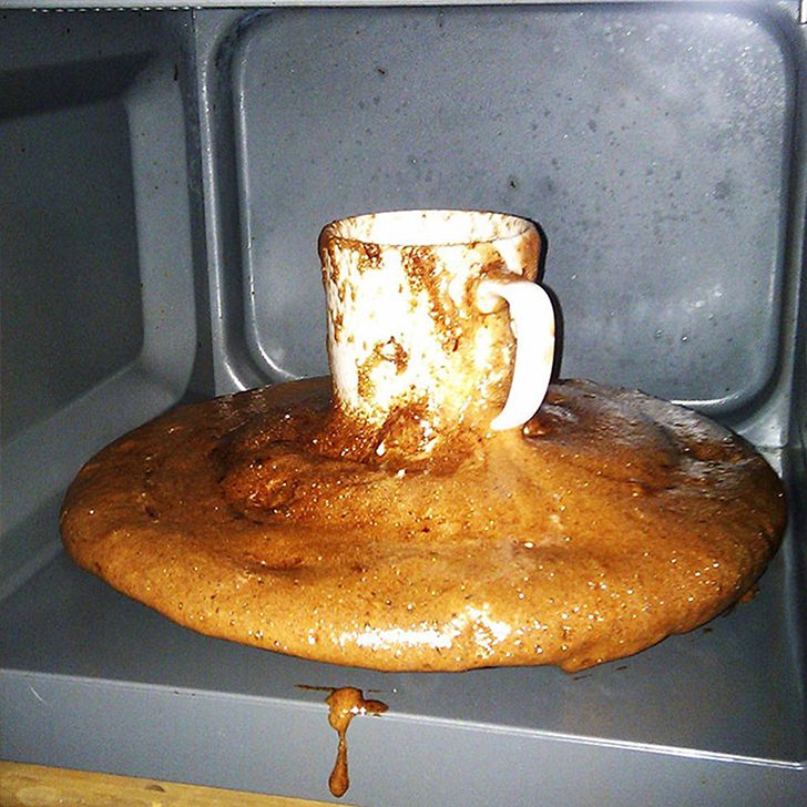 kitchen-explosions-and-radioactive-messes-45-of-the-best-microwave