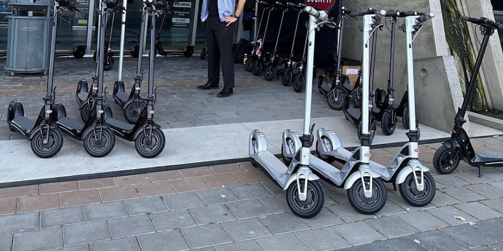 How Fast Does the Bugatti Scooter Go? Exploring Speed